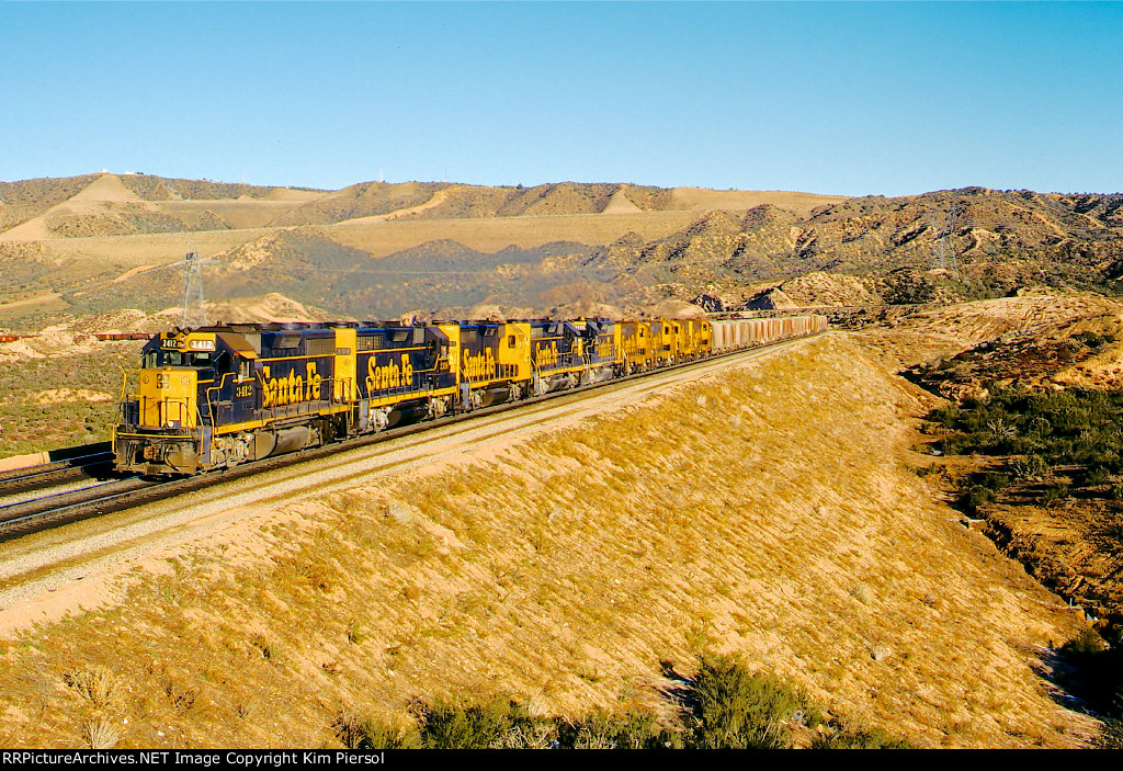 ATSF 3412 - 9 Locomotives Climbing Cajon